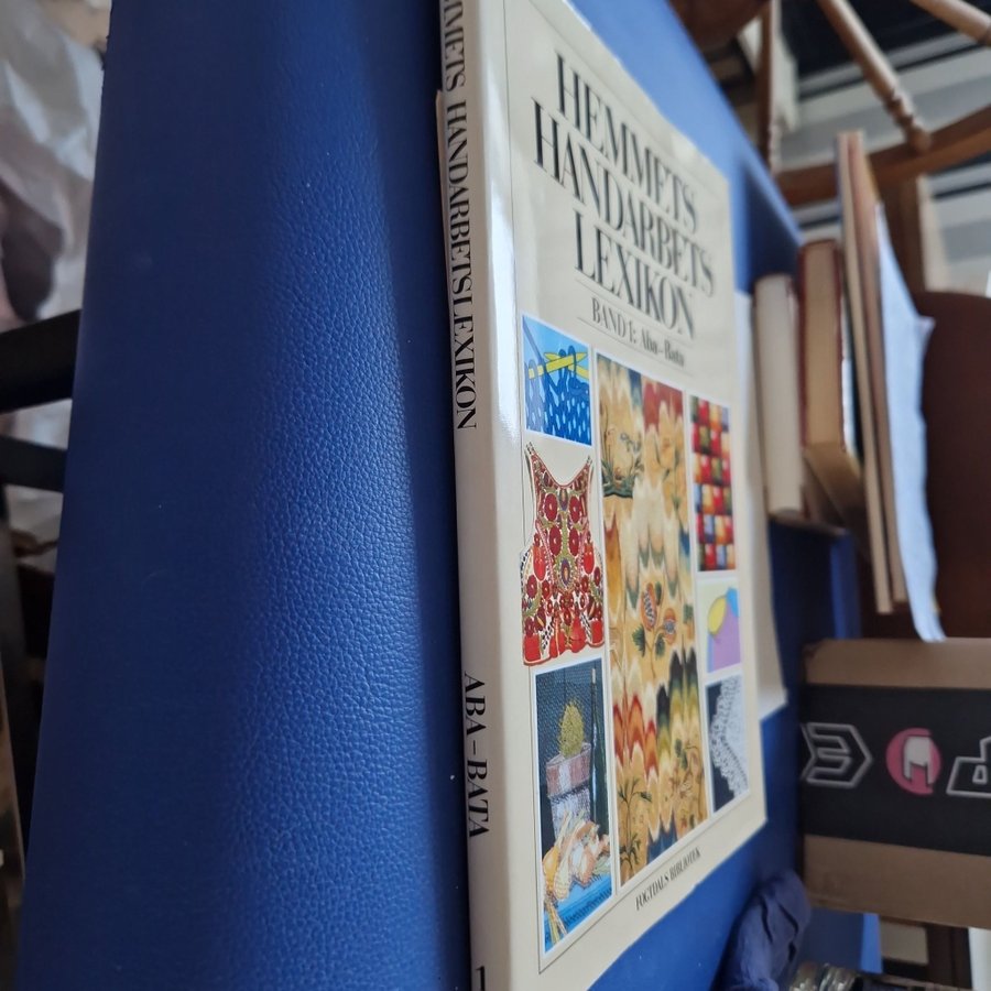 Bok / Hemmets Handarbets Lexikon Band 1: Aba-Bata | Köp på Tradera ...