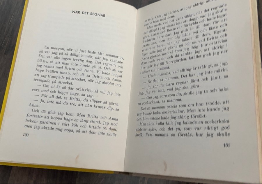 Mera om oss barn i Bullerbyn av Astrid Lindgren.. | Köp på Tradera ...