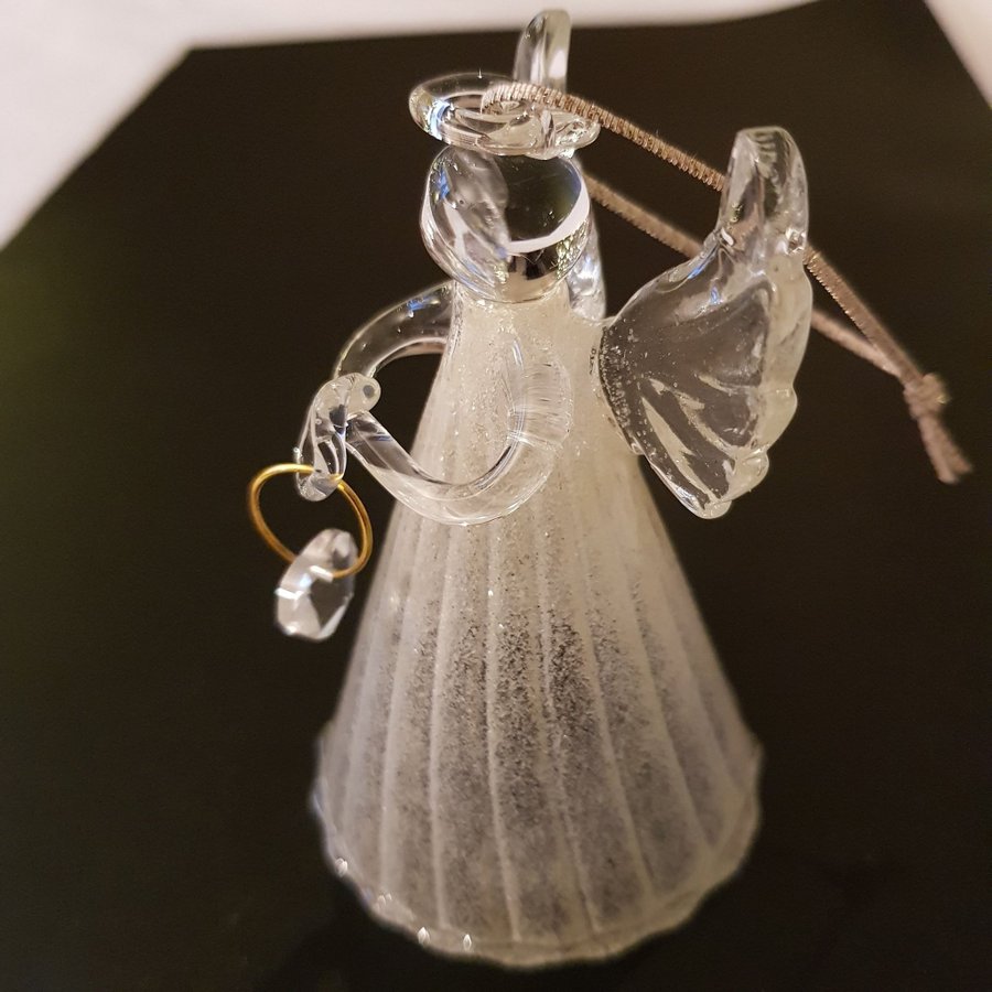 Glas ängel samlarobjekt. Handgjorda så varje än.. | Köp på Tradera ...