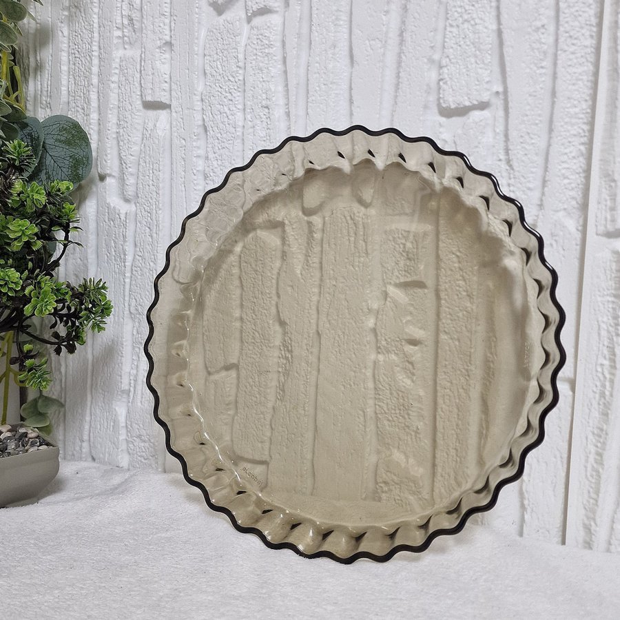 Vintage Arcopal France Smoked Glass Fluted Tart.. | Köp på Tradera ...