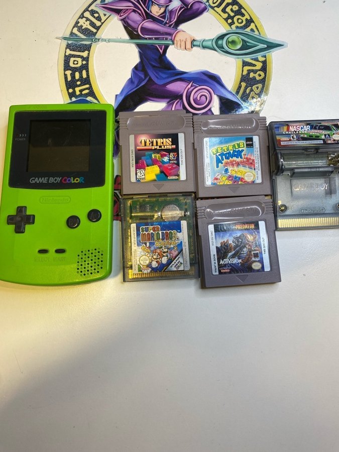 Game Boy Color med spel | Köp på Tradera (713134629)