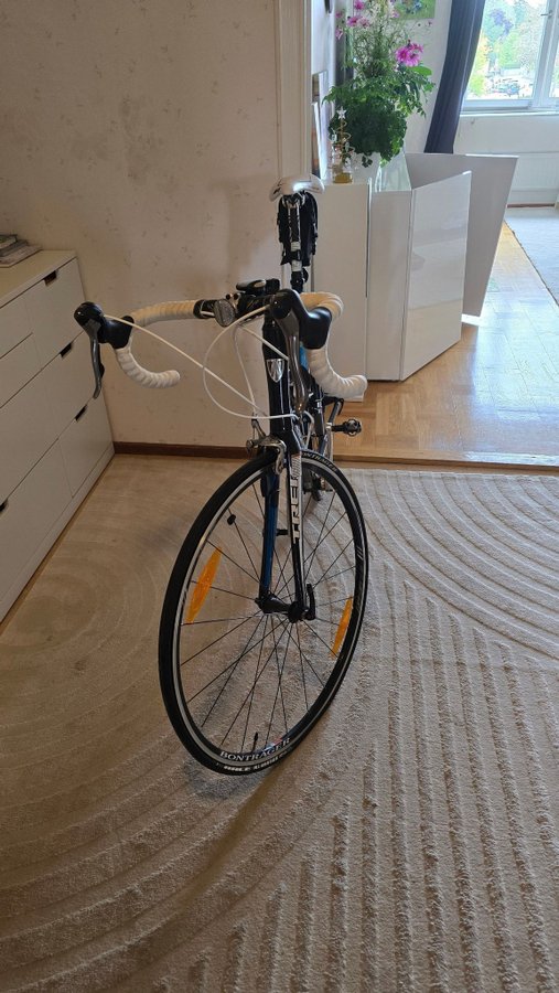 Se produkter som liknar Trek Racer Cykel på Tradera (695119984)
