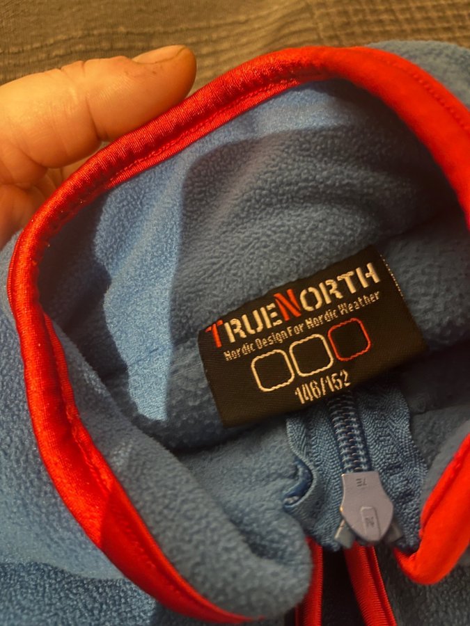 True North blå fleecetröja, storlek 146/152 | Köp på Tradera (709961681)