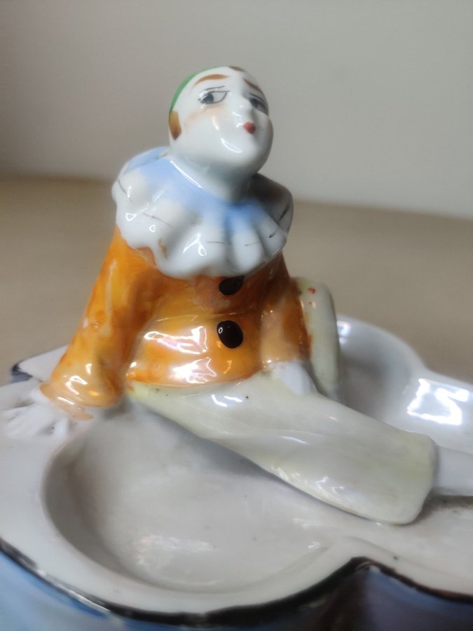 VINTAGE Art Deco Pierrot Clown Askfat/Niveau "T.. | Köp på Tradera ...