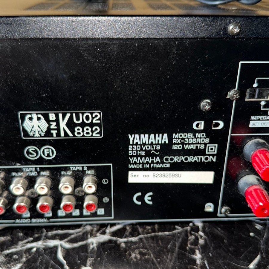 Se produkter som liknar Yamaha RX-396RDS Stereo Recei.. på Tradera ...
