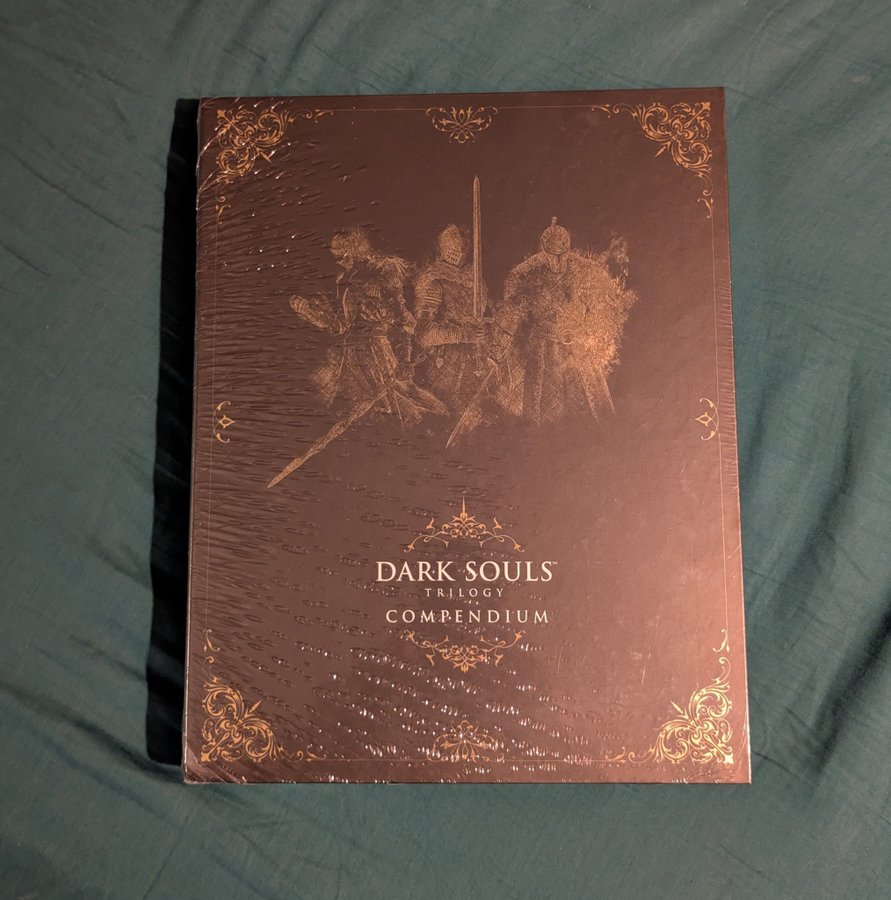 Dark Souls Trilogy Compendium Bok Oöppnad Inpla.. | Köp på Tradera ...