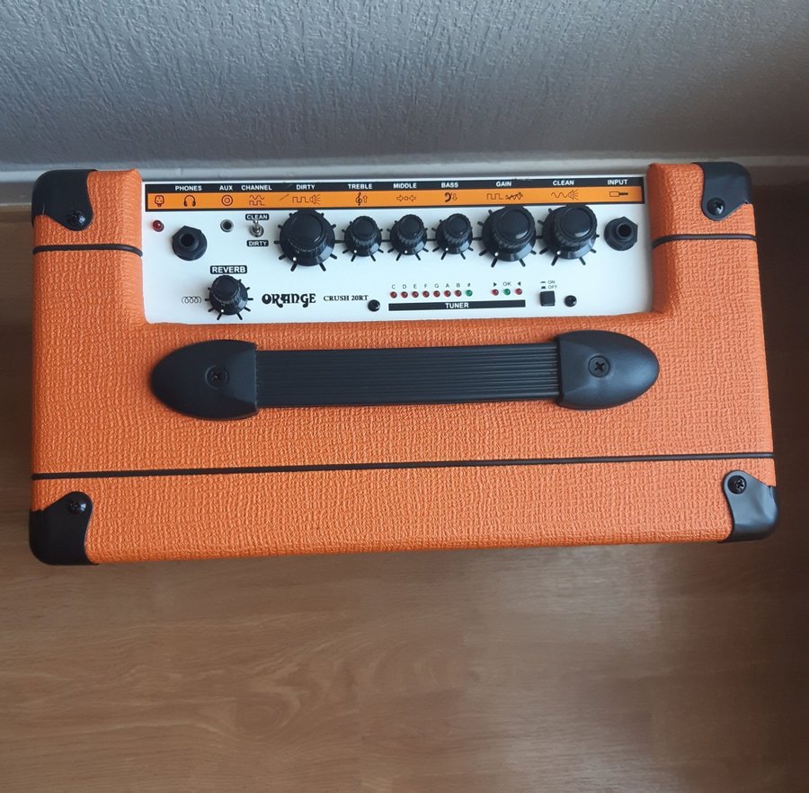 Orange Crush 20 RT + Orange FS-1 | Köp på Tradera (691122558)