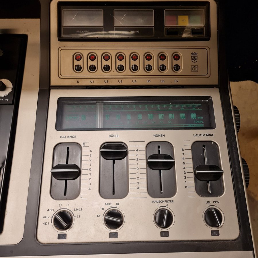 Grundig Studio 2220 HiFi 4D Stereo | Köp på Tradera (710321037)