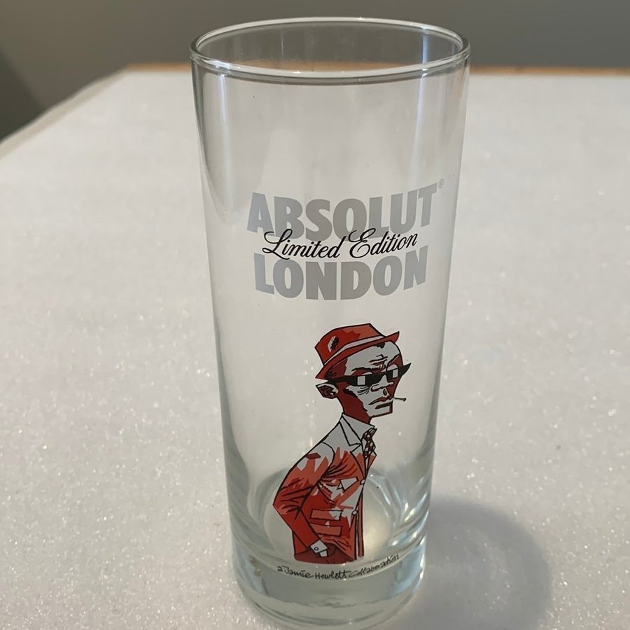 Absolut London Limited Edition 2 st Glas och 1 .. | Köp på Tradera ...