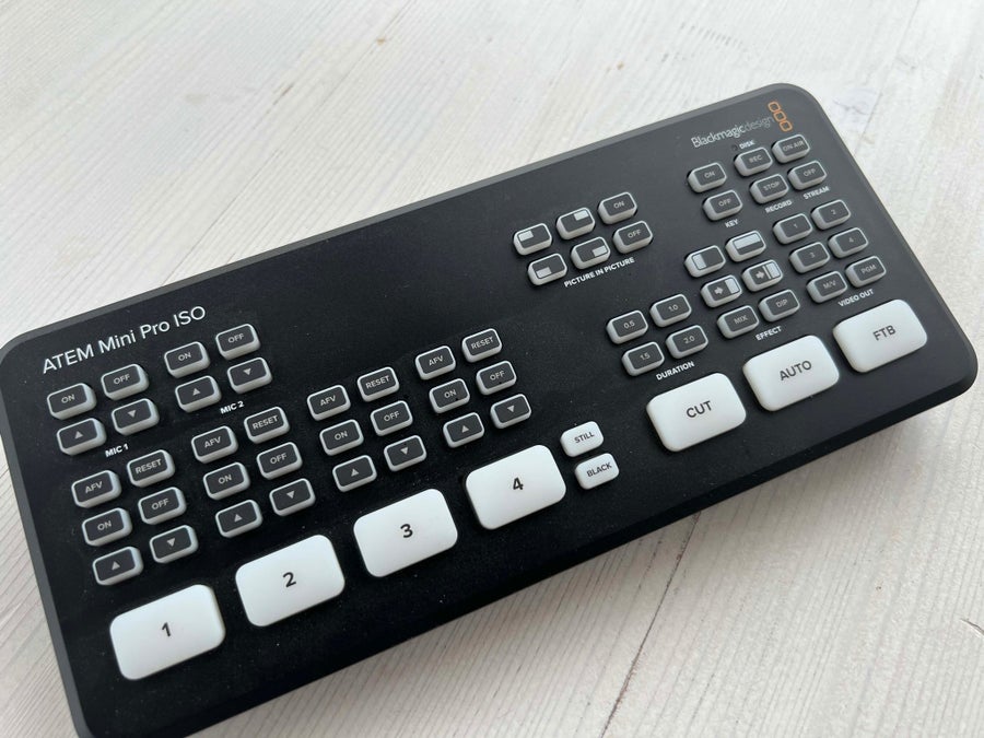 1st Blackmagic Design ATEM Mini Pro ISO + 4st r.. | Köp på Tradera ...