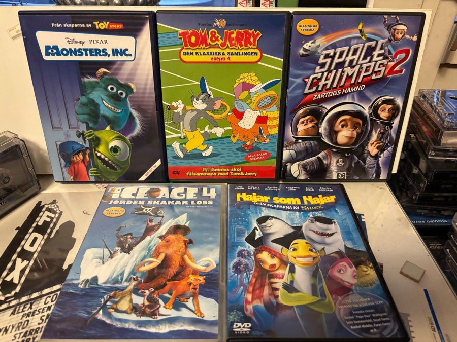 Monsters Inc, Tom & Jerry, Ice Age 4, Space Chi.. | Köp på Tradera ...