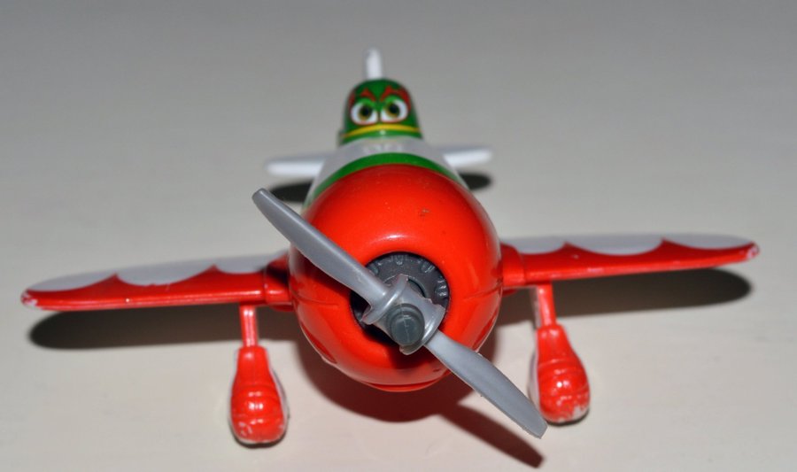 El Chupacabra Planes Flygplan Disney Pixar | Köp på Tradera (713295005)