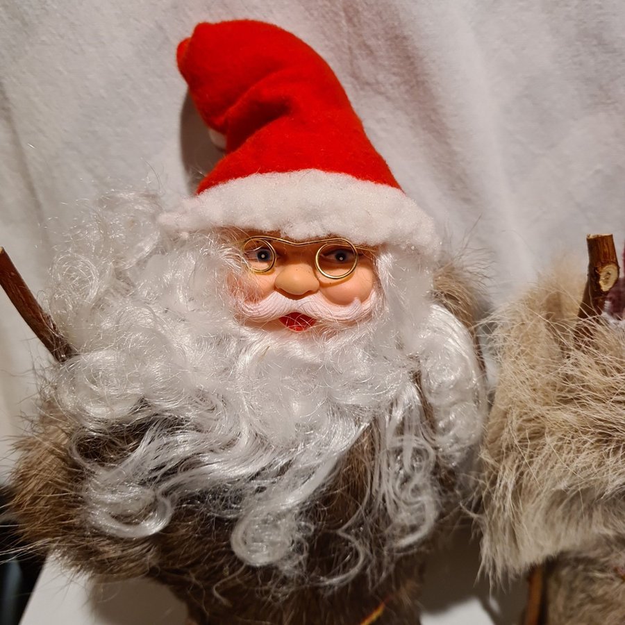 Se produkter som liknar Tomtar i renskinnspäls - Tomt.. på Tradera ...