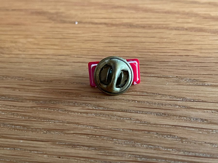 Pin, med Canadas flagga | Köp på Tradera (713652489)