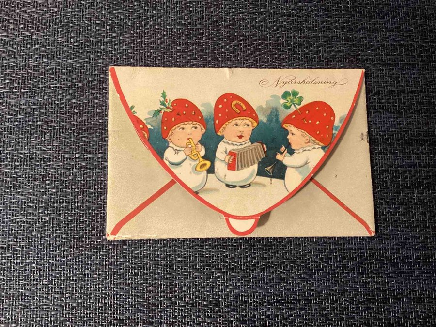 Nyårshälsning, Barn I flugsvamp.. | Köp från ahusvykort på Tradera ...