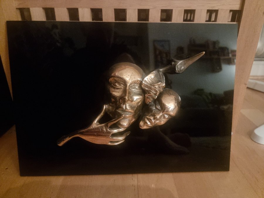 Brons skulptur på tavla / signerad Yves Lohe / .. | Köp på Tradera ...