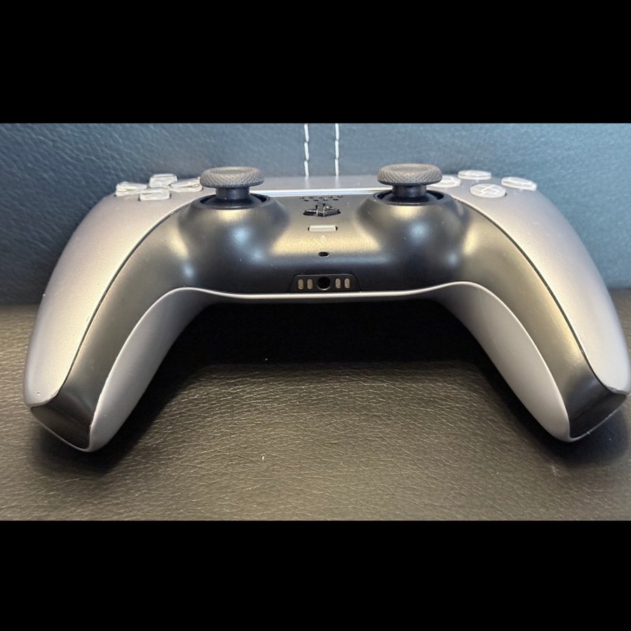PS5 DualSense med TMR uppgraderade sticks från .. | Köp på Tradera ...