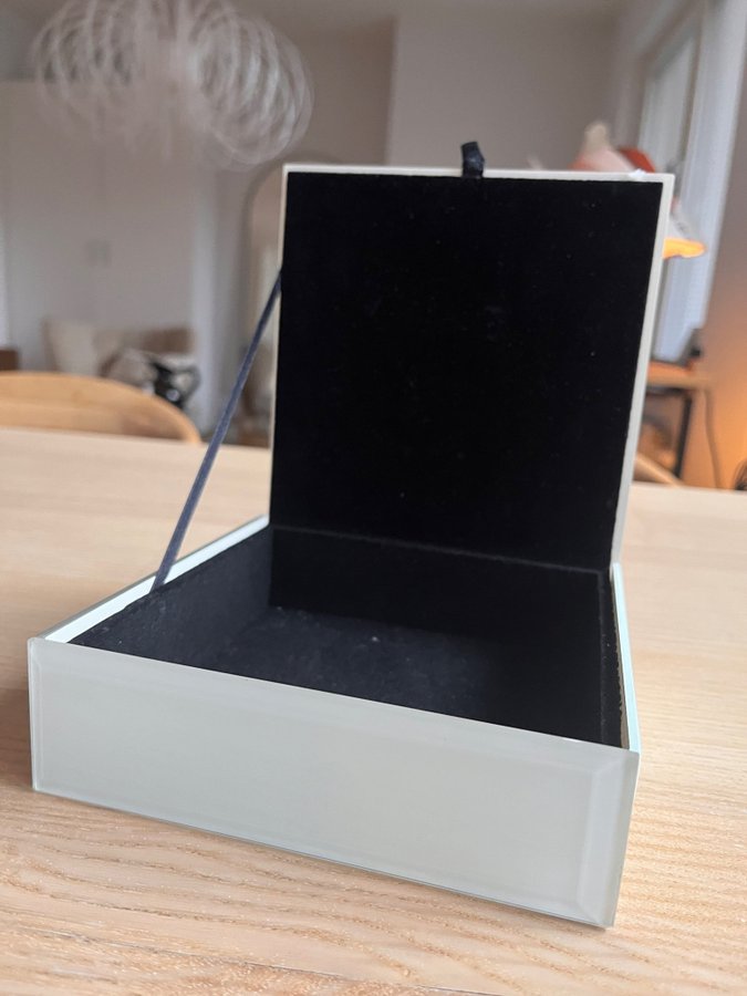 Zara Home Square Jewellery box | Köp på Tradera (735026080)