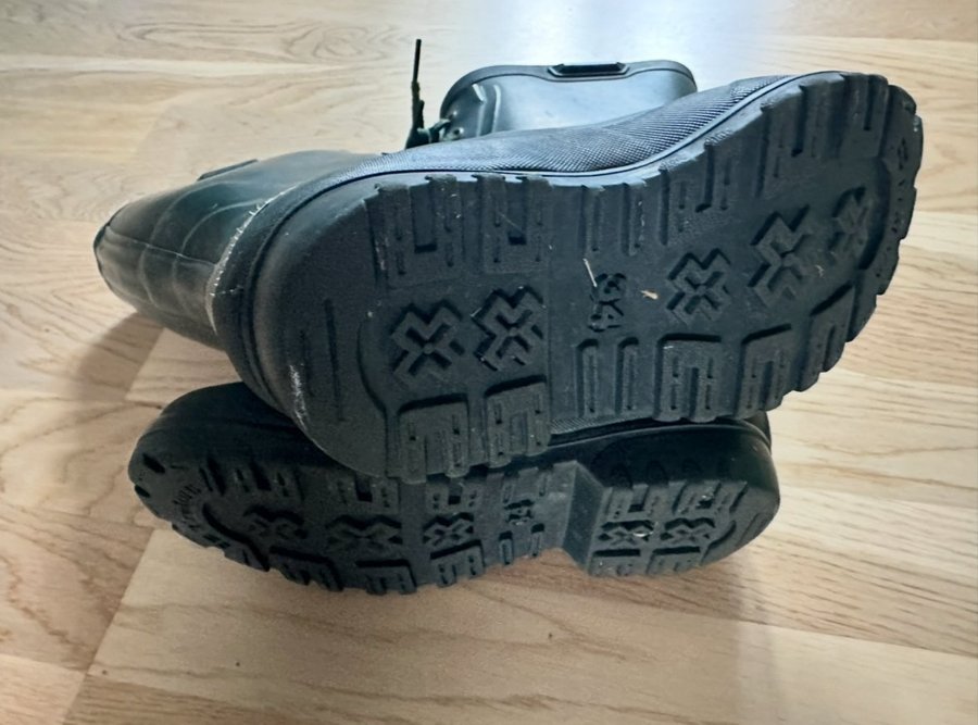 Tretorn Stövlar - Grön stl 34 | Köp på Tradera (708358033)