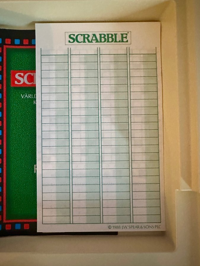 Se produkter som liknar 100 % komplett - Scrabble Ori.. på Tradera ...