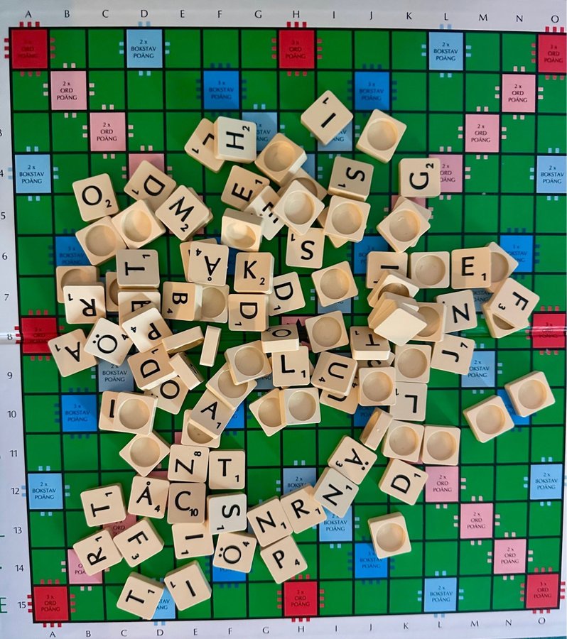 Se produkter som liknar 100 % komplett - Scrabble Ori.. på Tradera ...