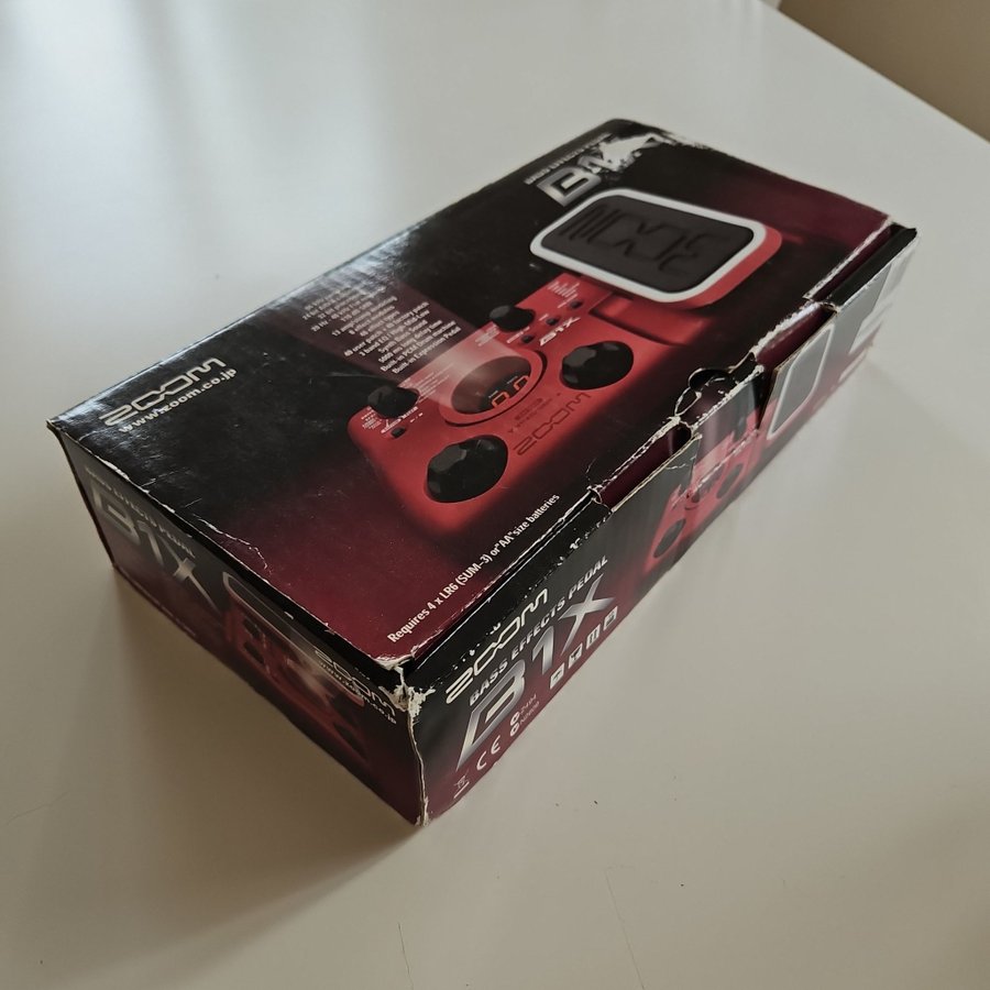 Zoom B1X Bass Effects Pedal | Köp på Tradera (713657700)