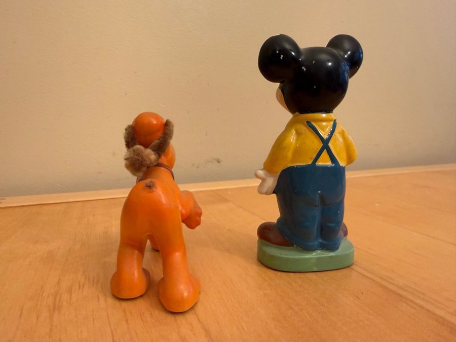 Gamla Walt Disney Musse Pigg och Pluto Figurer | Köp på Tradera (708342994)