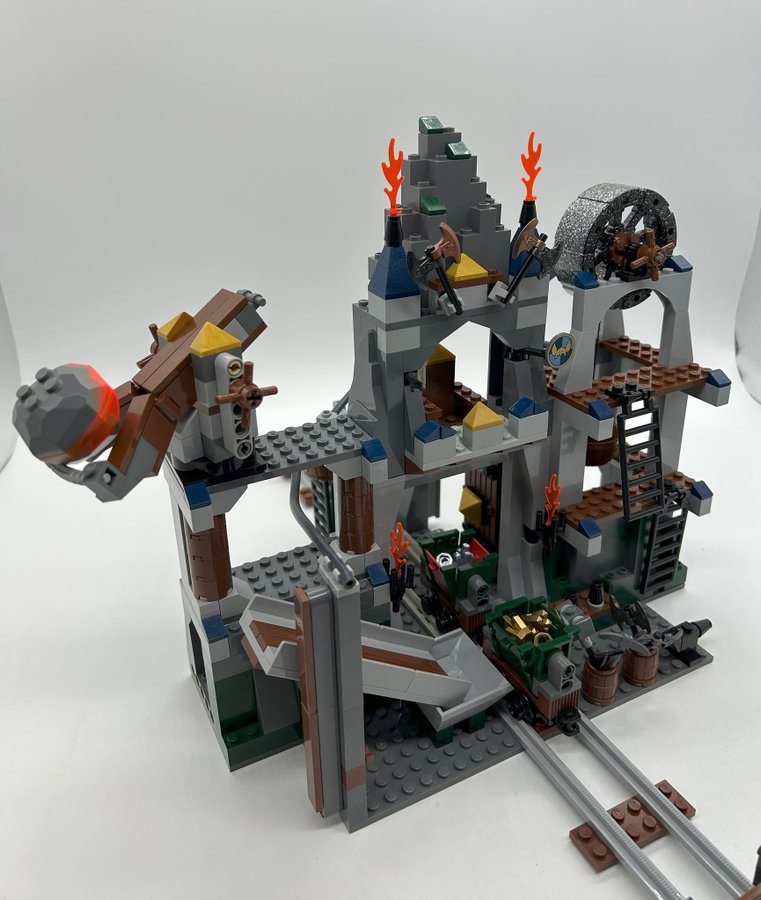 Se produkter som liknar LEGO 7036 Castle Dwarves' Mine på Tradera (697466982)