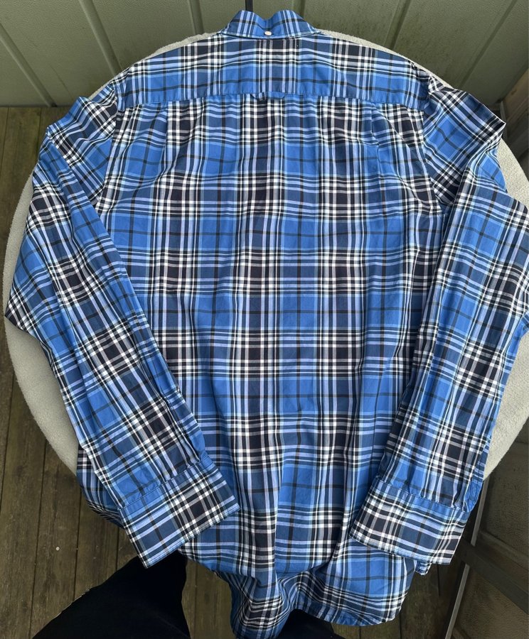 GANT - Blå/Vit randig skjorta, Medium, Fitted | Köp på Tradera (734475271)