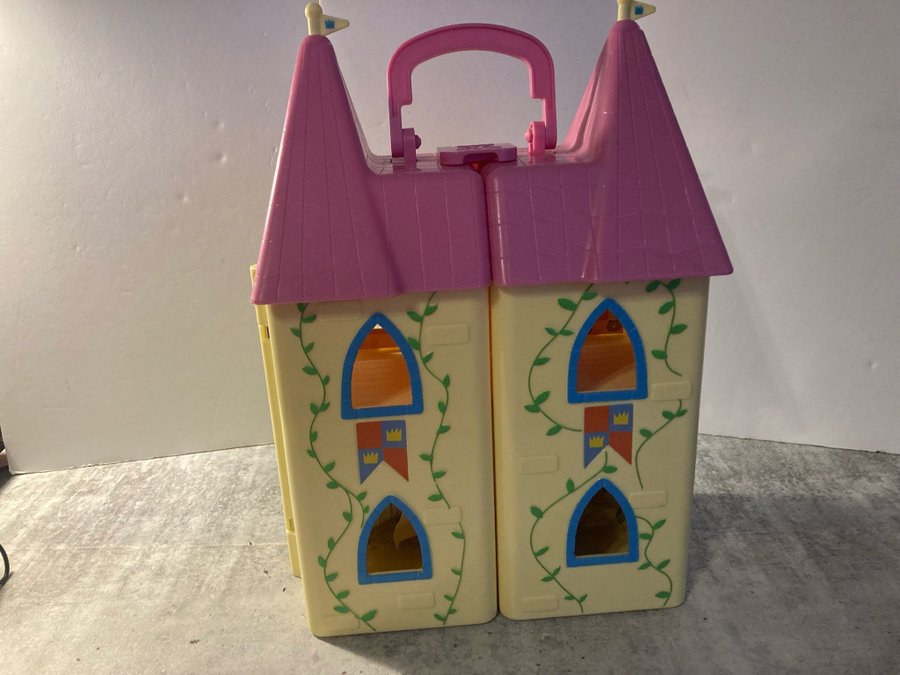 Peppa Pig Princess Peppas .. | Köp från BellaoBruno6712 på Tradera ...