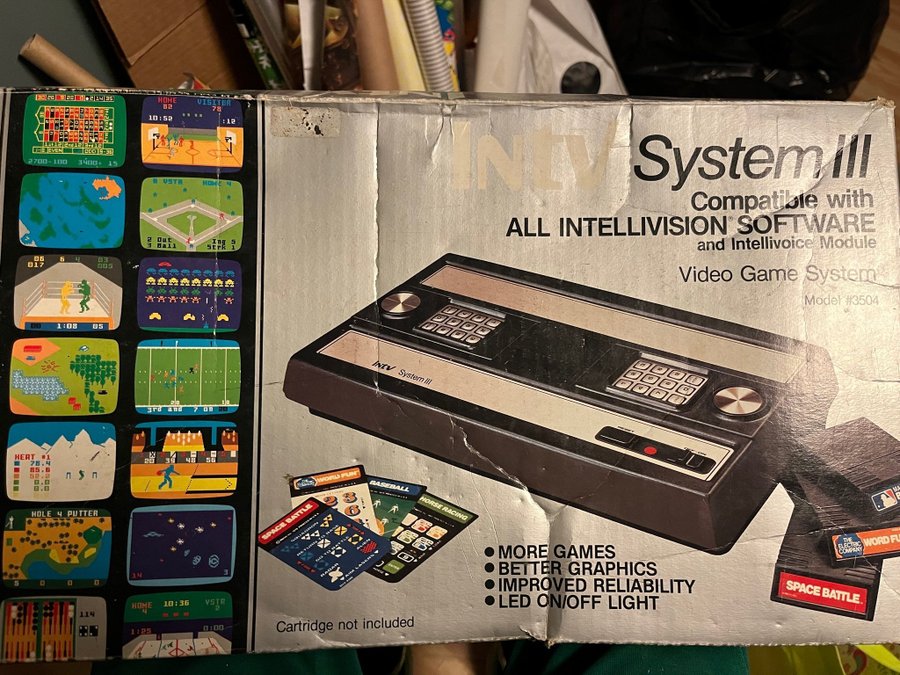 Intellivision INTV System III Model 3504 | Köp på Tradera (664835786)