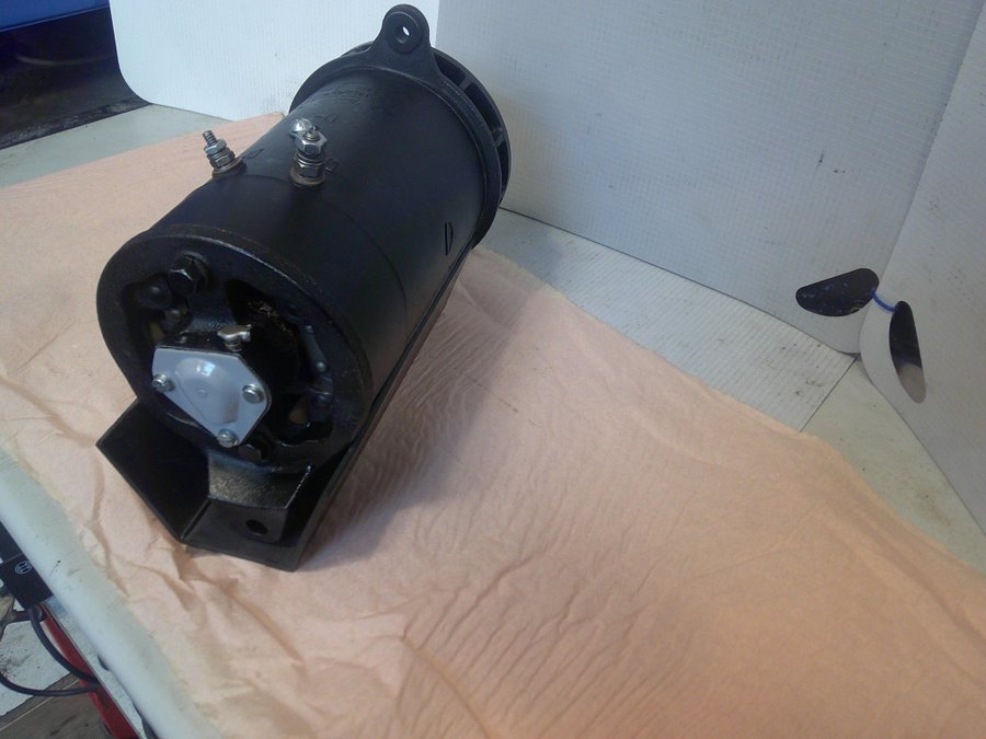 VOLVO B4b Generator | Köp från BOL54 på Tradera (712928573)