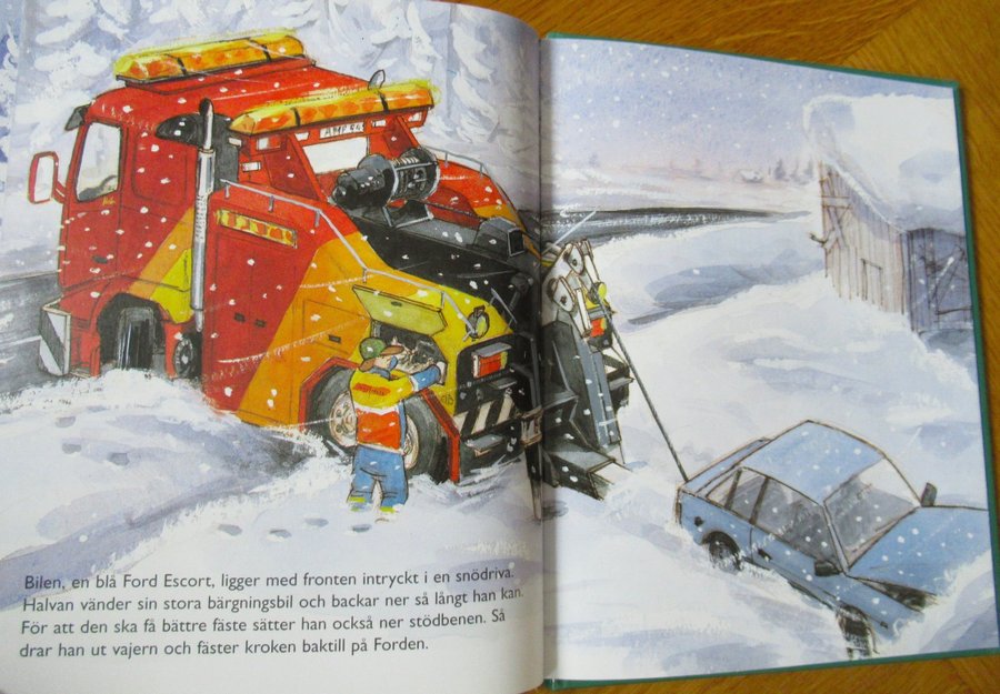 Se produkter som liknar HALVAN x 3 BÖCKER HÄR KOMMER .. på Tradera ...