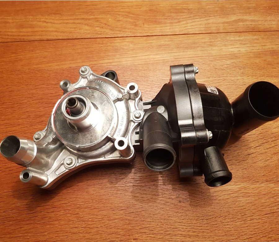 Audi V10 vattenpump | Köp på Tradera (695505092)
