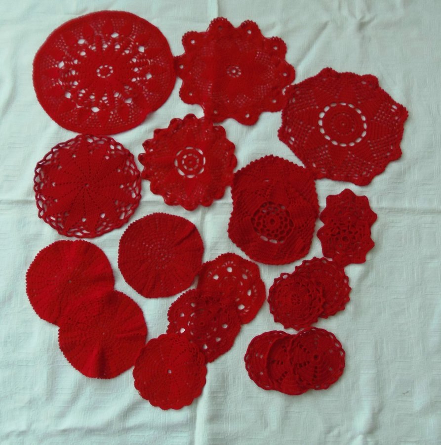 20st RÖDA HANDVIRKADE DUKAR I OLIKA STORLEKAR 1.. | Köp på Tradera ...