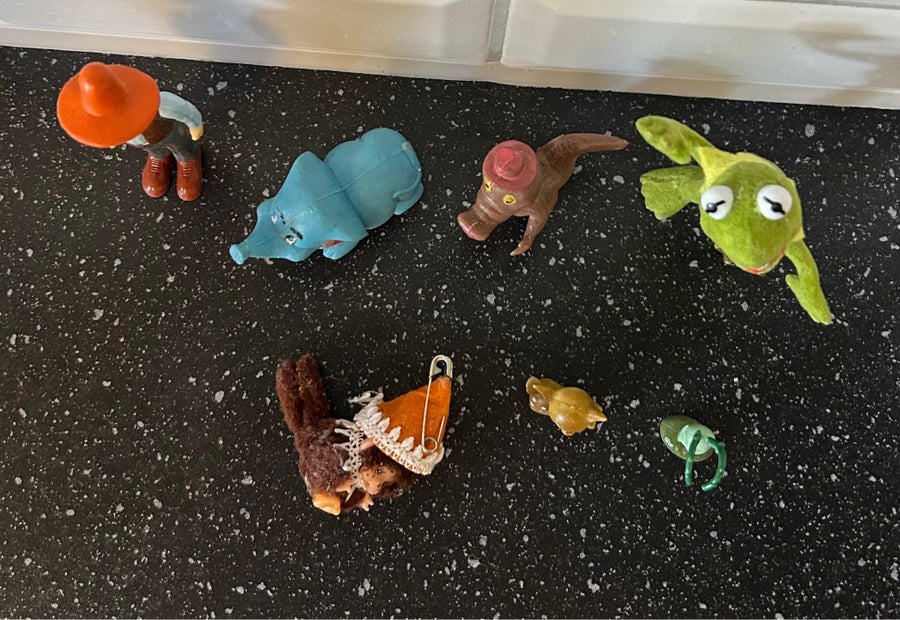 7 st Figurer, blandade, bl.a Pettson och kermit | Köp på Tradera ...