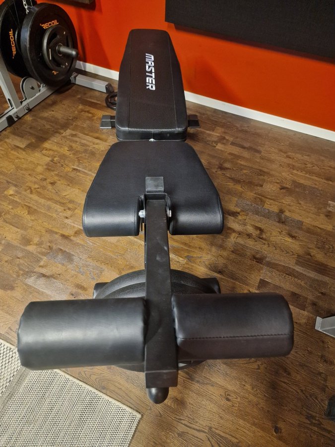 Se produkter som liknar Master Fitness bencurl/benspa.. på Tradera ...