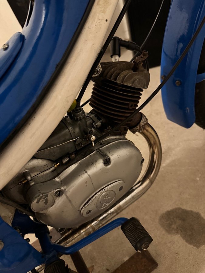 Se produkter som liknar Crescent 1279 på Tradera (686603860)