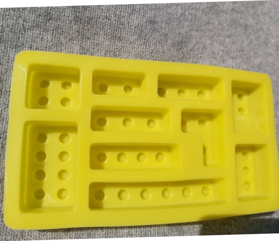 BARN Bakform i silikon / silikonform 10 st olik.. | Köp på Tradera ...