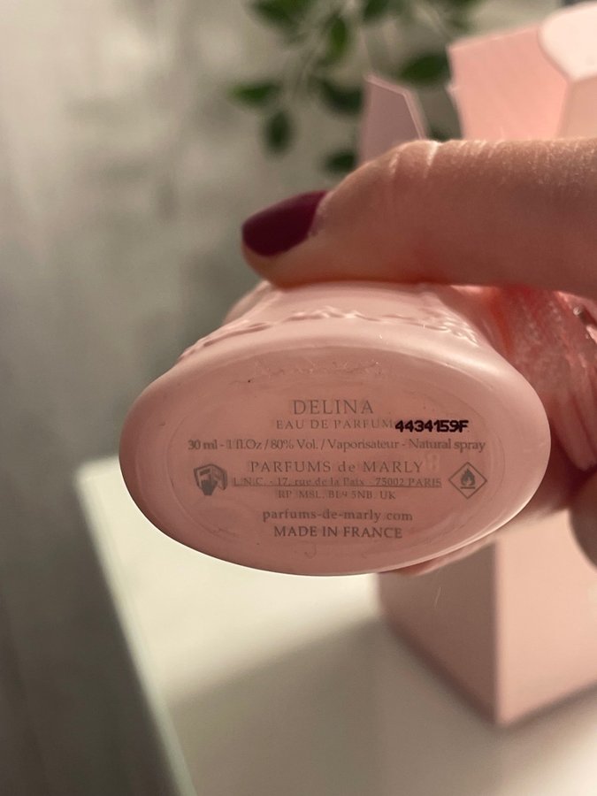 Parfums de Marly Delina Eau de Parfum 30ml | Köp på Tradera (695790431)