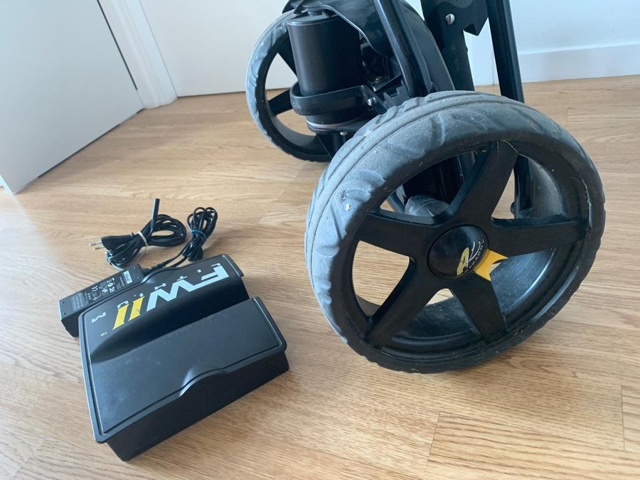 Golf vagn Powakaddy Freeway II Golf Trolley | Köp på Tradera (560075975)
