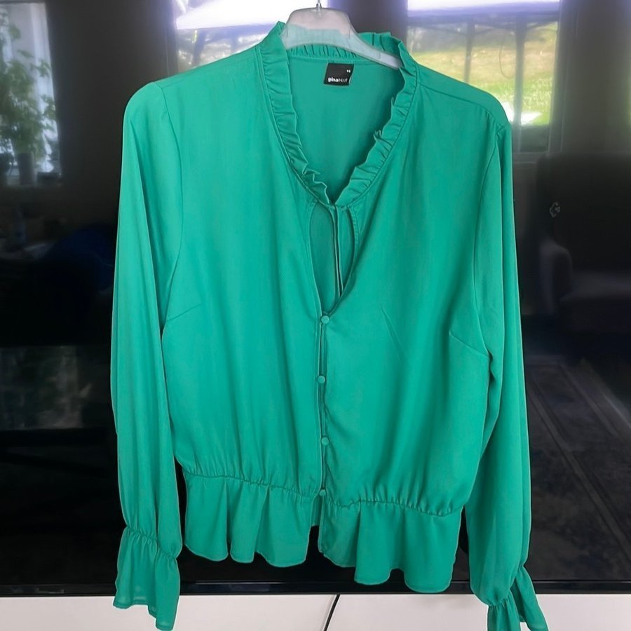 Gina Tricot grön blus, storlek 44 | Köp på Tradera (708538135)