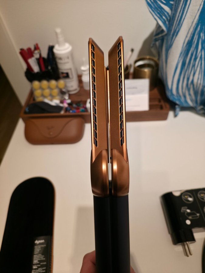 Dyson Airstrait styler. Garanti finns. Mycket g.. | Köp på Tradera ...