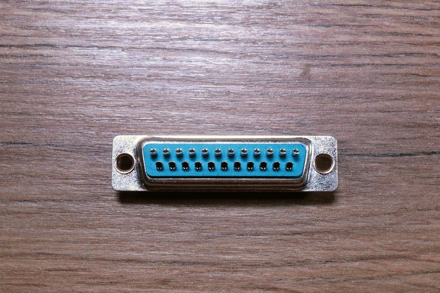 1st DB23 Amiga RGB port DB23F DE23 DE23F DB 23 .. | Köp på Tradera ...