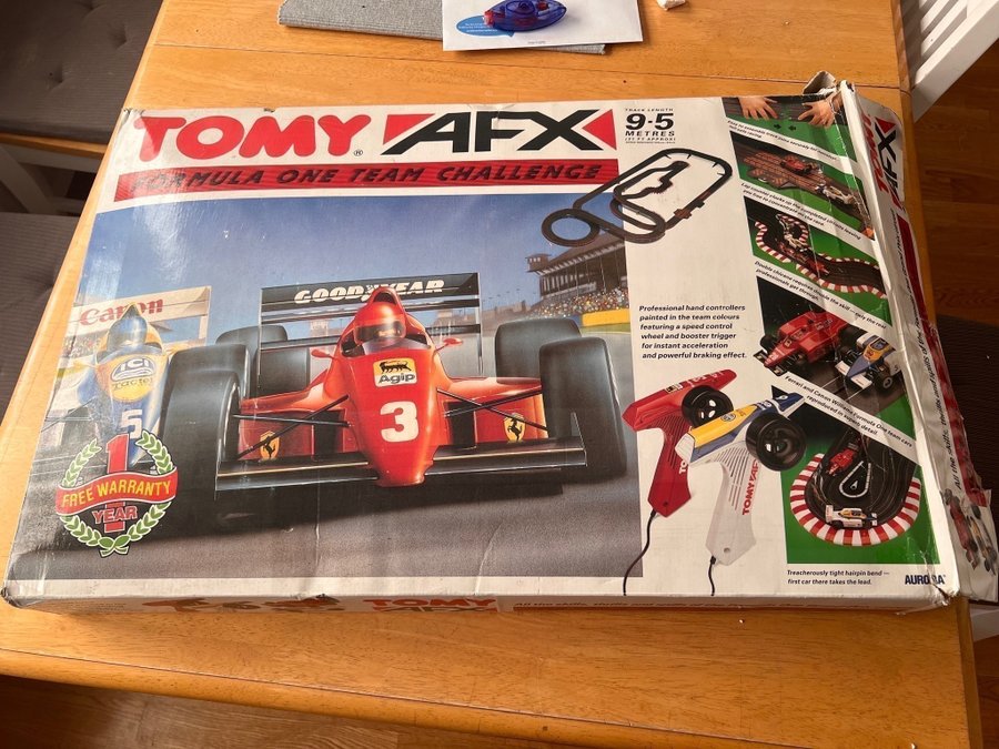 Tomy AFX Formula One Team Challenge Bilbana | Köp på Tradera (734179914)