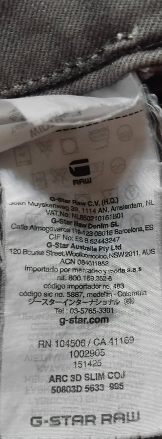 Se produkter som liknar G-Star herr kortbyxor ...jätt.. på Tradera ...