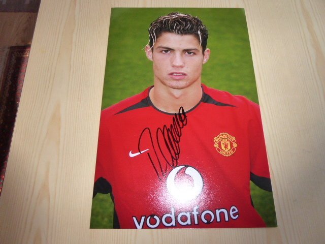 Äkta Cristiano Ronaldo autograf Manchester Unit.. | Köp på Tradera ...