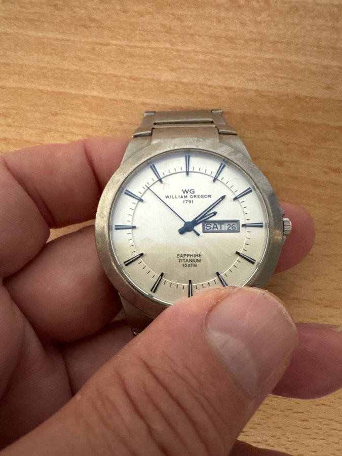 William Gregor Titan Klocka med Datumvisning( b.. | Köp på Tradera ...