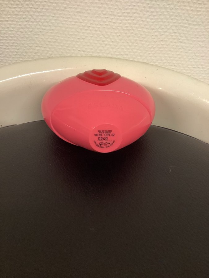 Escada Candy Love eau de toilette,100 ml. | Köp på Tradera (711606297)