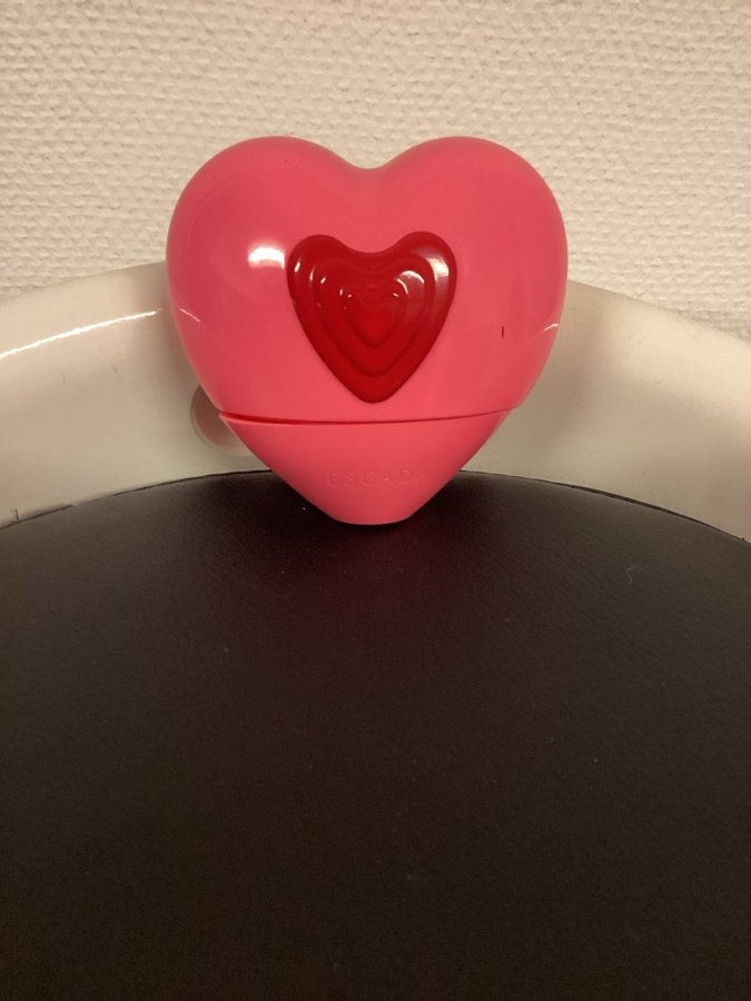 Escada Candy Love eau de toilette,100 ml. | Köp på Tradera (711606297)